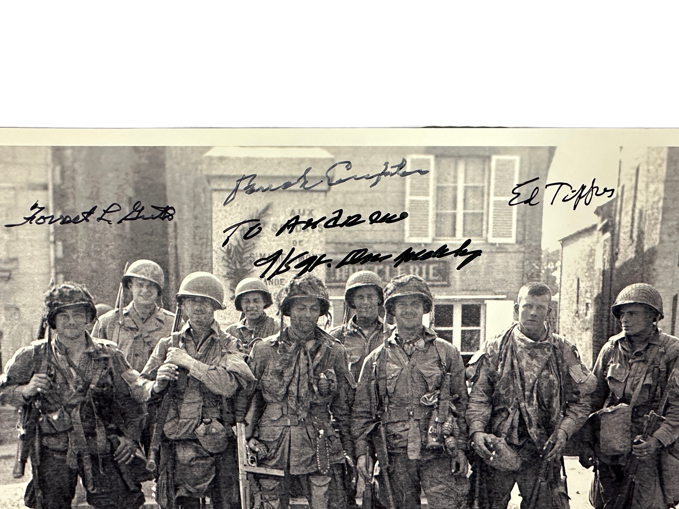 Parotroopers of the Legendary Easy Company of the 506th Regiment, 101st ...